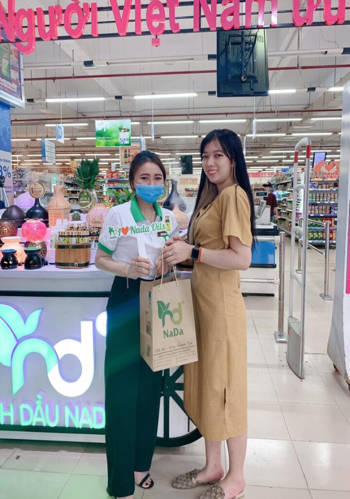 Đồng Phục Nada Oils - Chuỗi Cửa Hàng Tinh Dầu Nada (MIT-ZMGSG7) » Hải Triều