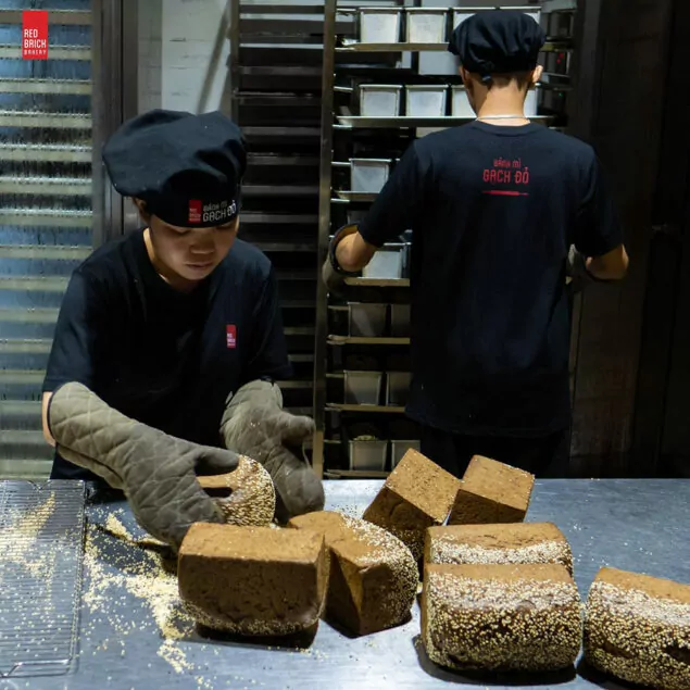 Đồng Phục Bánh Mì Gạch Đỏ - Red Brick Bakery, Tp Nha Trang (MIT-577VZJ ...