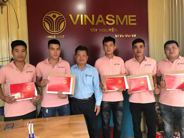 Đồng Phục Trung Tâm Đào Tạo Và Sát Hạch Lái Xe Vinasme Tây Nguyên, Đắk ...