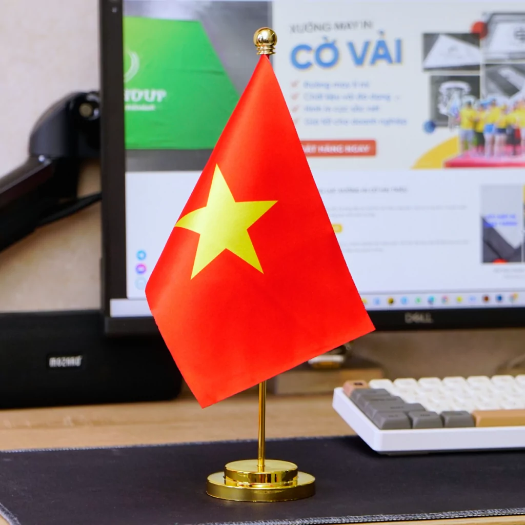 Lá Cờ Việt Nam - Quốc Kỳ Việt Nam Vải Kate Cao Cấp, In Sắc Nét (FLAG ...